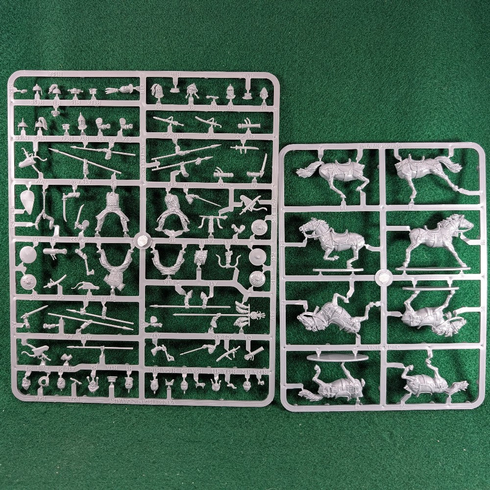 Islamic Cavalry sprue - 4 mounted figures - Victrix – The War Library
