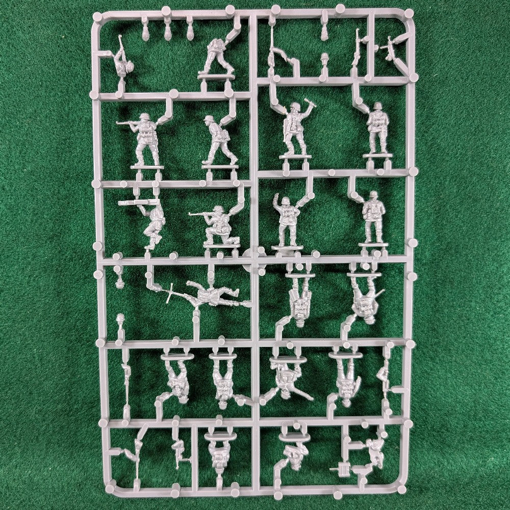 German Late War Infantry 1943-45 sprue - 1/72 - Plastic Soldier Compan ...